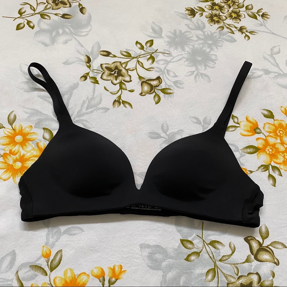 Maidenform 32a Wireless Black Bra - Gem